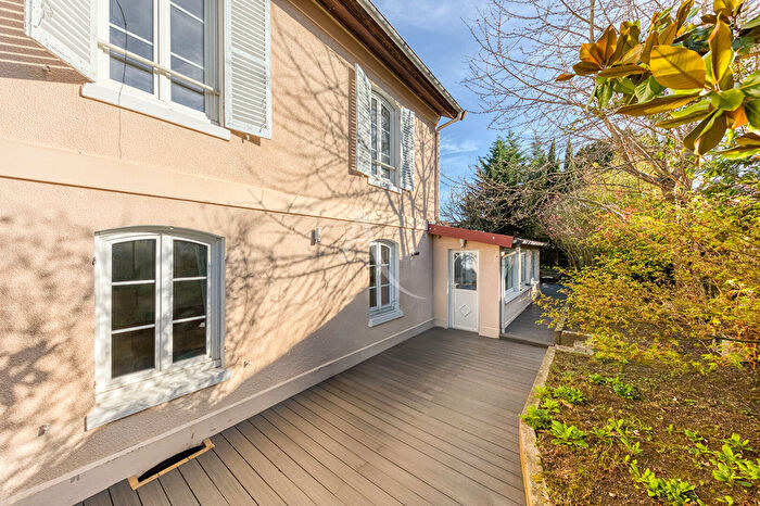 Maison à vendre - Noisiel, Ville ancienne - 5 pièces - 2 chambres