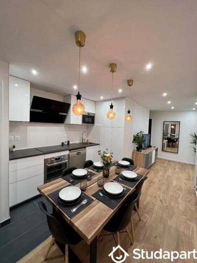 Appartement 1 pièce à louer à Reste des Chenes-Le Ponceau, Cergy