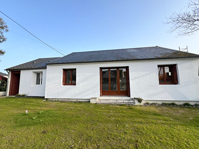 Maison à louer - Semoy - 4 pièces - 3 chambres