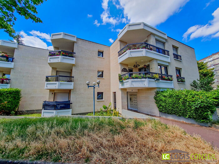 Appartement à louer - Fontenay-aux-Roses, Ormeaux, Renards - 4 pièces - 3 chambres