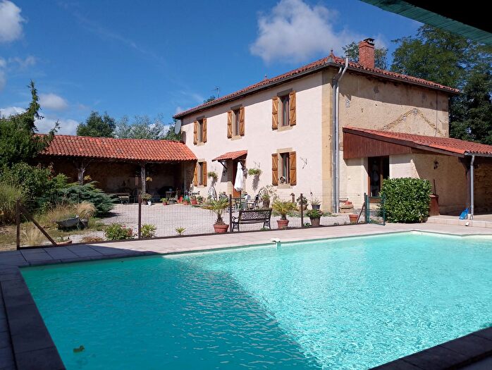 Maison à vendre - Boulogne-sur-Gesse - 7 pièces - 3 chambres