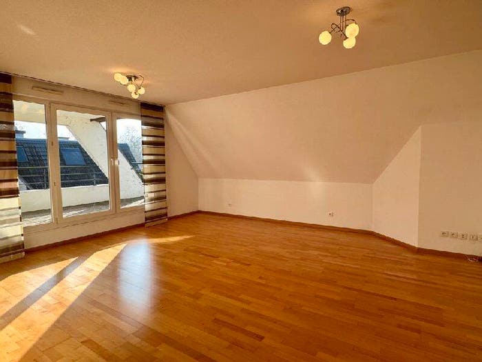 Robertsau Centre, Strasbourg : Appartement 4 pièces à louer