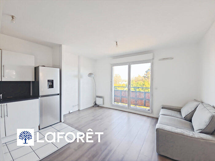 Ris-Orangis, Le Village : Appartement 2 pièces à vendre