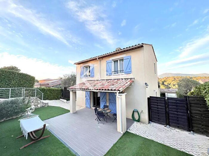 Valbonne, Val de Cuberte, Les Parés, Les Peyrouos - Maison 5 pièces à louer