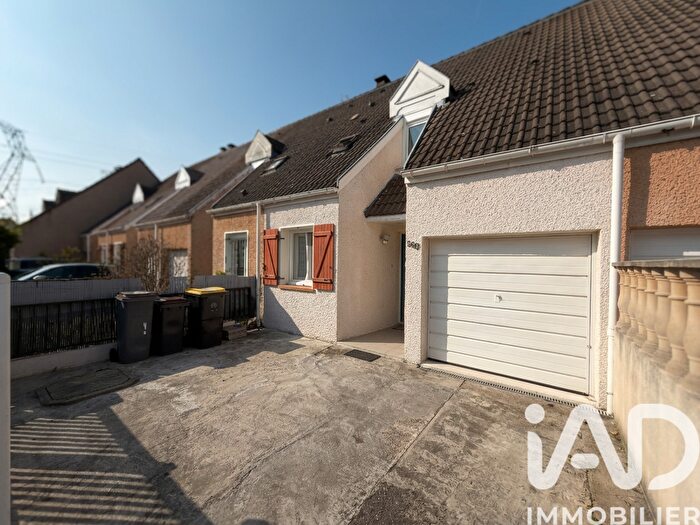 Maison à vendre - Le Mée-sur-Seine, Les Courtilleraies Sud - 5 pièces - 4 chambres