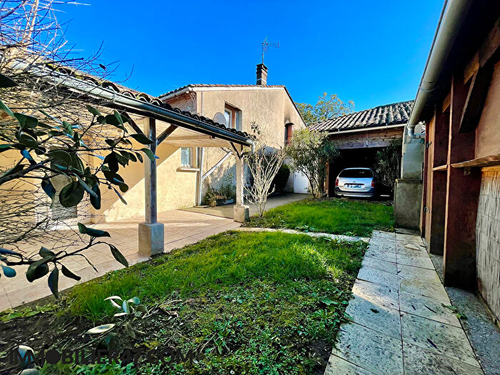 Maison à vendre - Saint-Étienne-de-Fougères - 4 pièces - 3 chambres