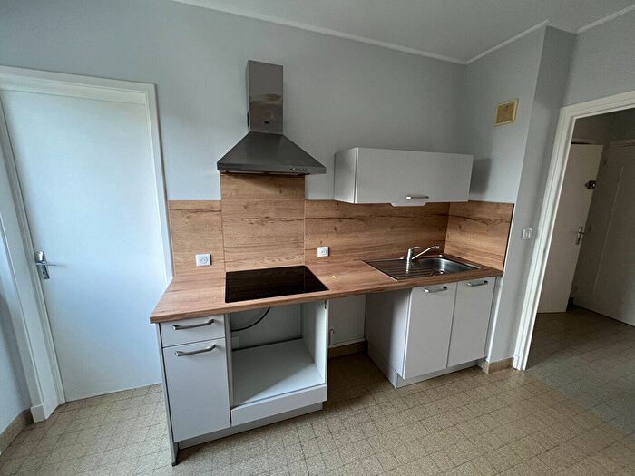 Appartement à louer - Les Sables-Les Poupées-Le Bourg, Riorges - 2 pièces - 1 chambre