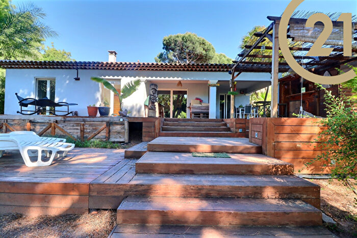 Maison 5 pièces à Fréjus, à vendre