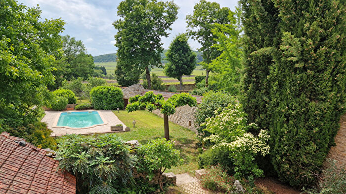 Maison à vendre - Rully - 6 pièces - 4 chambres