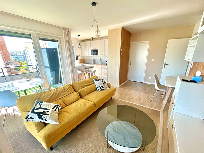 Appartement 4 pièces à Poissy, Saint-Exupéry, à vendre