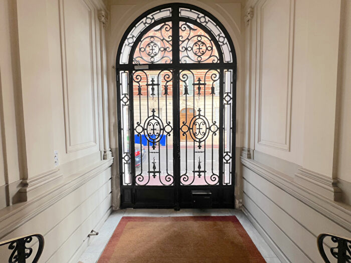 Appartement à vendre - Asnières-sur-Seine, Bécon, Bourguignons - 4 pièces - 3 chambres