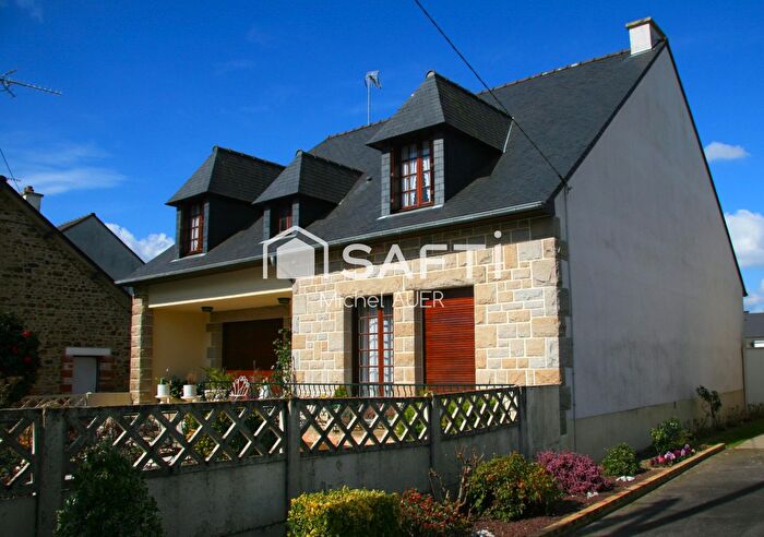 La Guerche-de-Bretagne : Maison 8 pièces à vendre