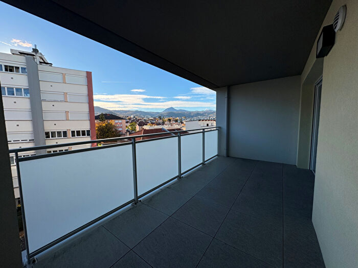Appartement à louer - Clermont-Ferrand, Oradou - 3 pièces - 2 chambres