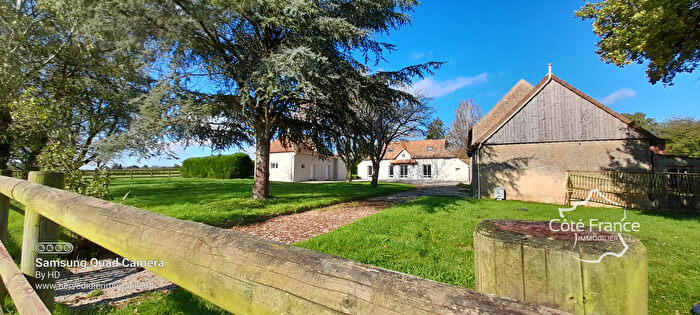 Maison à vendre - Marolles-les-Braults - 10 pièces - 4 chambres