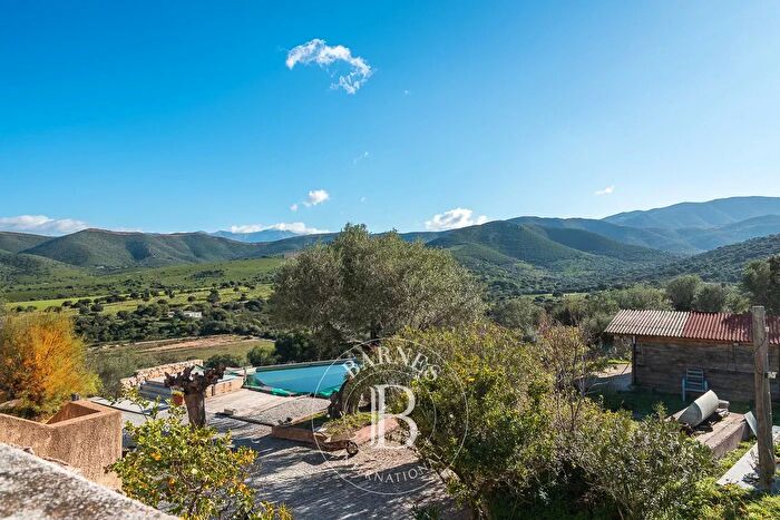 Maison à vendre - Lîle-Rousse - 6 pièces - 5 chambres