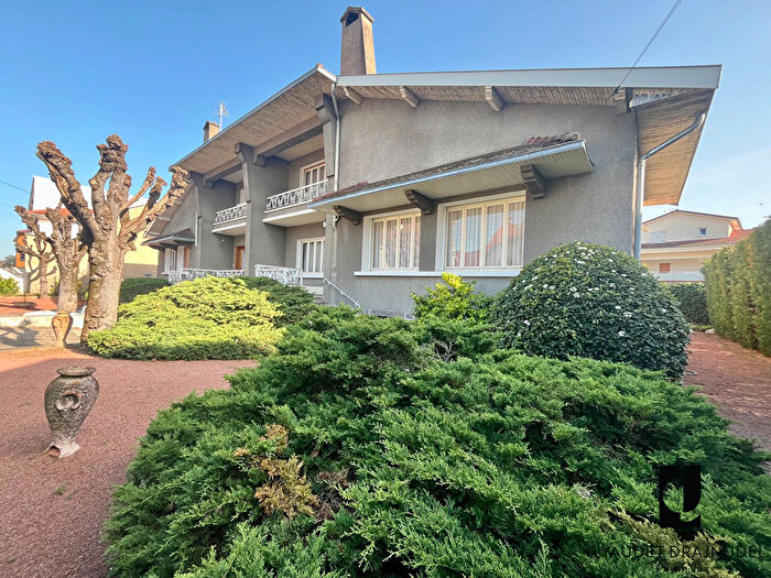 Maison à vendre - Le Coteau - 7 pièces - 4 chambres