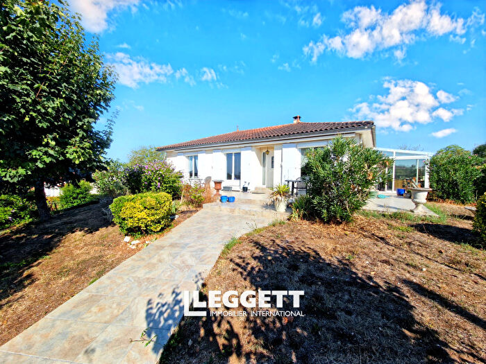 Maison 7 pièces à vendre à Ruelle-sur-Touvre