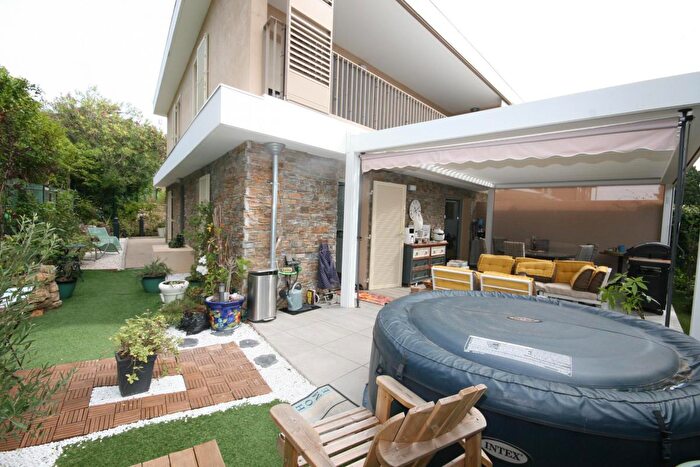 Appartement à vendre - Roquebrune-sur-Argens, Val dEsquières, Port - 3 pièces - 2 chambres