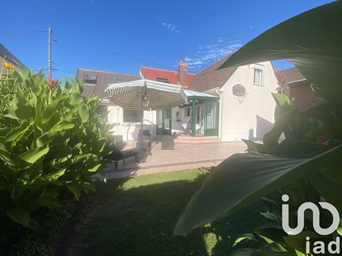 Maison à vendre - Noyon, Nord-Ouest - 6 pièces - 4 chambres