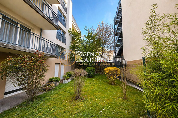 Appartement à vendre - Vand uvre-lès-Nancy, Centre-ville, Vandoeuvre Nations - 3 pièces - 2 chambres