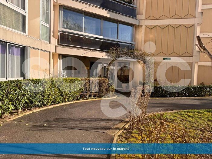 Appartement à louer - Les Dures Terres-Le Noyer Crapaud, Soisy-sous-Montmorency - 2 pièces - 1 chambre