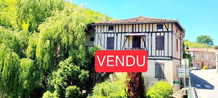 Maison à vendre - Pailhès - 6 pièces - 4 chambres