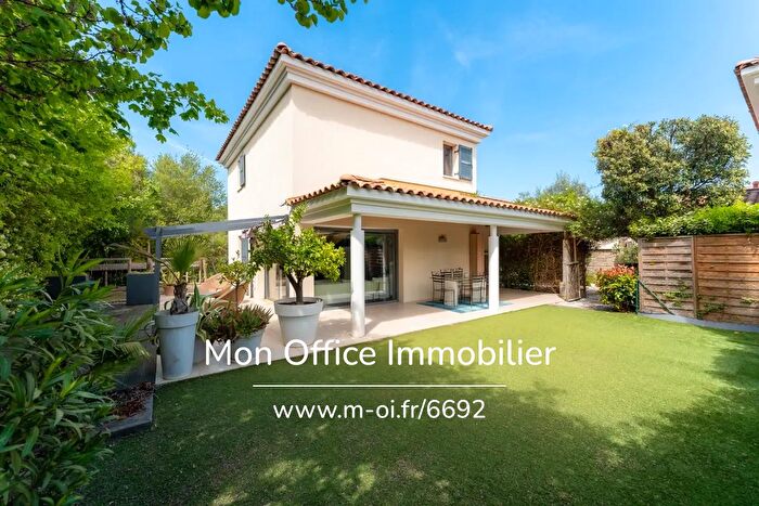 Maison 4 pièces à vendre à Aix-en-Provence, Puyricard, Célony