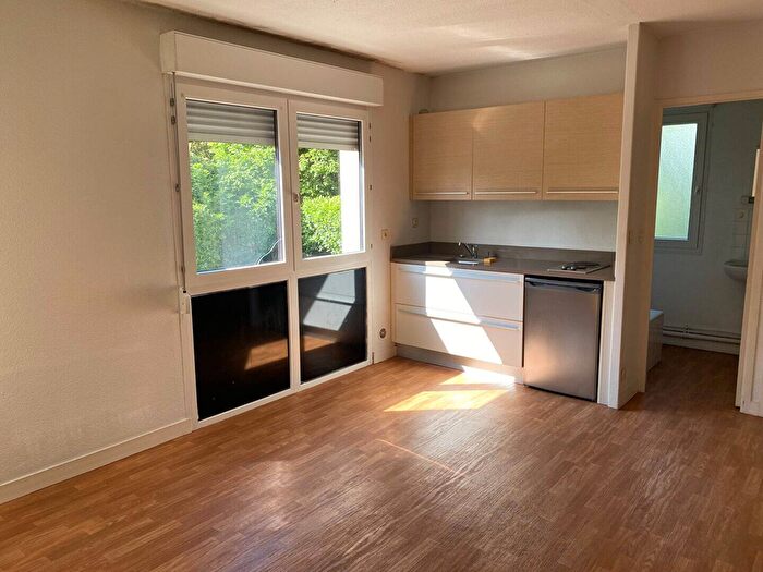 Champ de Foire-La Fleuriais, Vitré : Appartement 1 pièce à louer