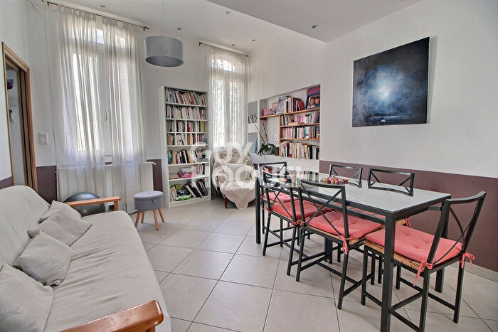 Maison à vendre - Tarascon, Centre-ville, Château, Condamine - 4 pièces - 3 chambres