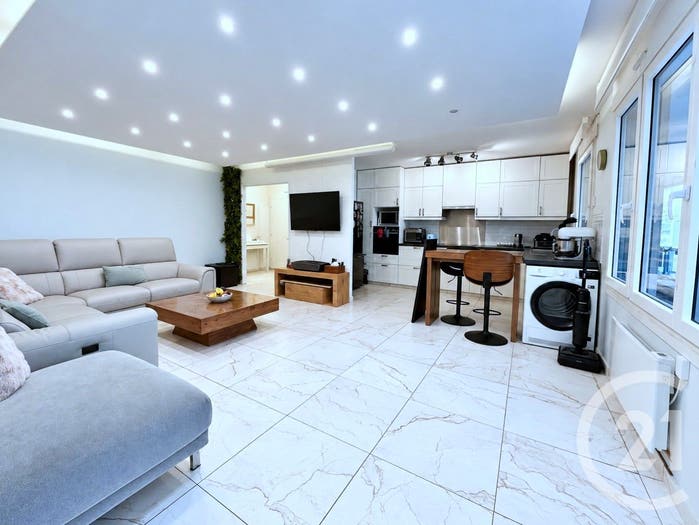 Appartement 5 pièces à vendre - Courbevoie, Gambetta, La Défense
