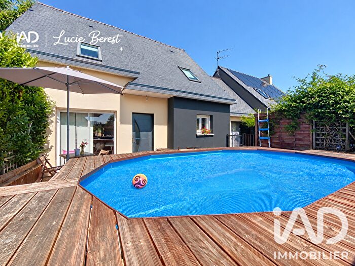 Baguer-Pican : Maison 10 pièces à vendre