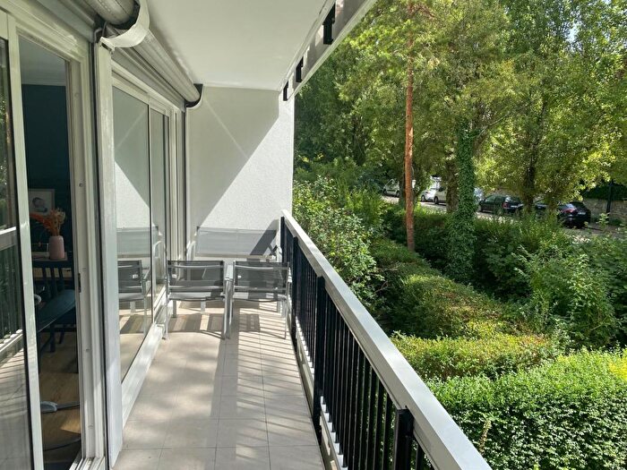 Appartement à louer - Létang-la-Ville - 4 pièces - 3 chambres