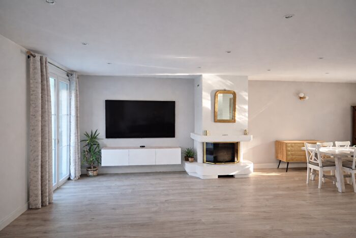 Maison 7 pièces à Courtry, à vendre