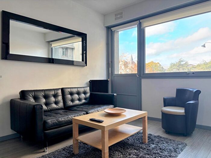 Appartement à louer - Quartiers Centre, Centre-ville - 2 pièces - 1 chambre