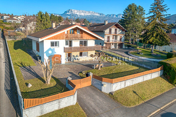 Maison 11 pièces à Annecy, à vendre