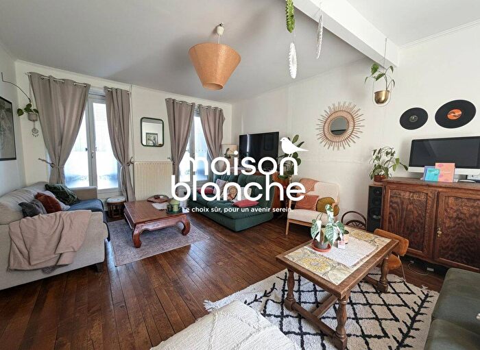 Centre Ville, Saint-Maixent-lécole - Maison 7 pièces à louer