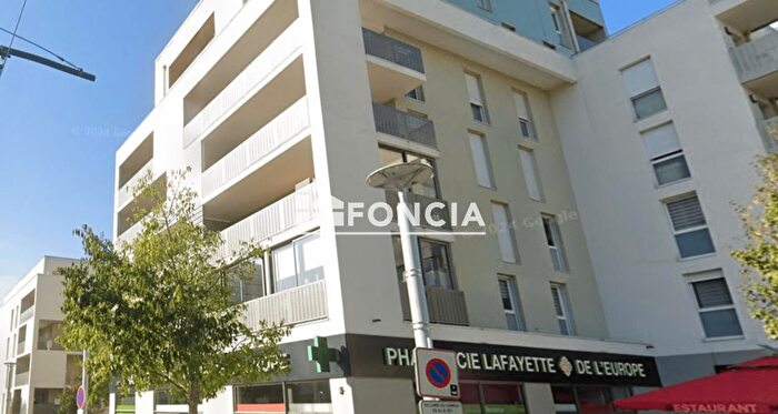 Appartement à vendre - Rillieux-la-Pape, Ville nouvelle Est - 3 pièces - 2 chambres