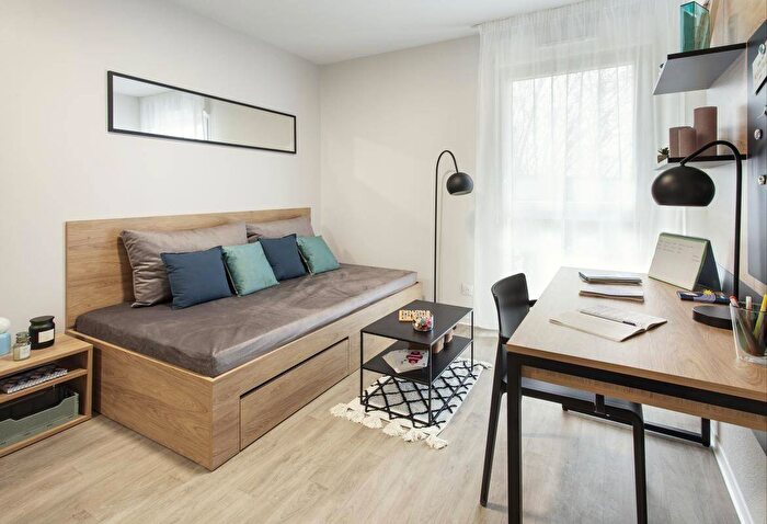 Appartement à louer - Trois Quartiers-Centre Ville, Poitiers - 2 pièces - 1 chambre