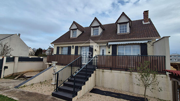 Maison à vendre - Coubert - 6 pièces - 4 chambres