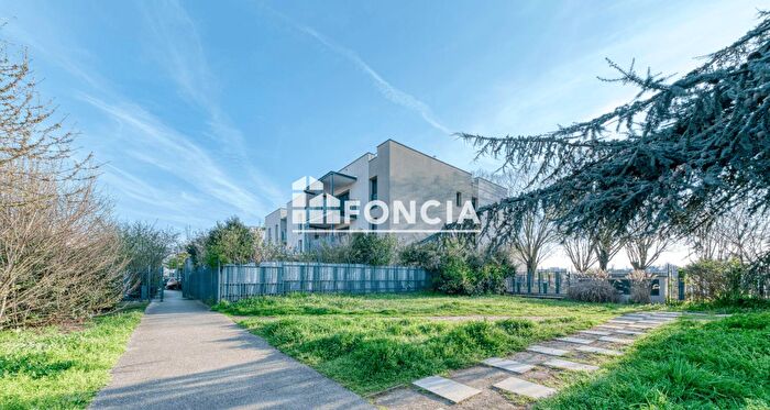 Appartement à vendre - Bron, Aviation - 3 pièces - 2 chambres