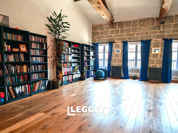 Maison à vendre - Saint-Barthélemy-dAgenais - 9 pièces - 3 chambres