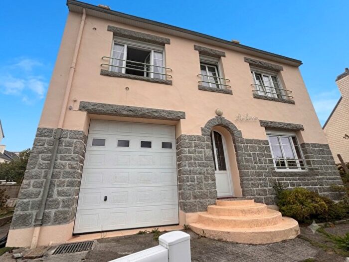 Douarnenez - Maison 8 pièces à vendre