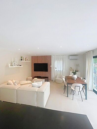 Maison à vendre - Cabriès - 4 pièces - 3 chambres