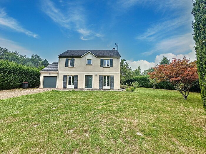 Maison 6 pièces à Courtenay, à vendre