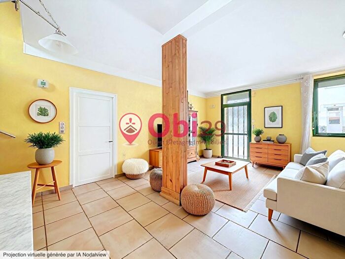 Maison à vendre - Châteaulin - 8 pièces - 5 chambres