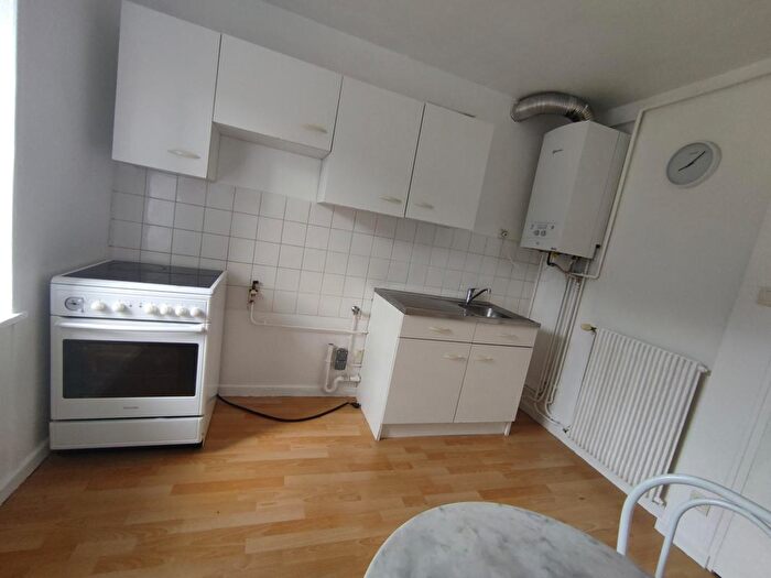 Appartement à louer - Belfort, Centre-ville, Fb de Montbéliard - 3 pièces - 1 chambre