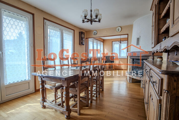 Maison à vendre - Vittel - 6 pièces - 4 chambres