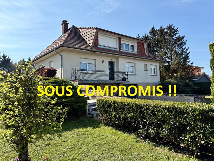 Maison à vendre - Longuyon - 6 pièces - 3 chambres