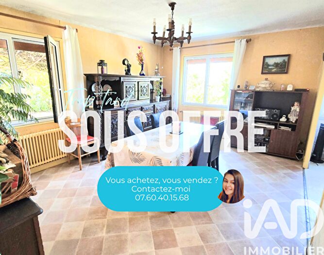 Maison à vendre - Thiers - 5 pièces - 3 chambres