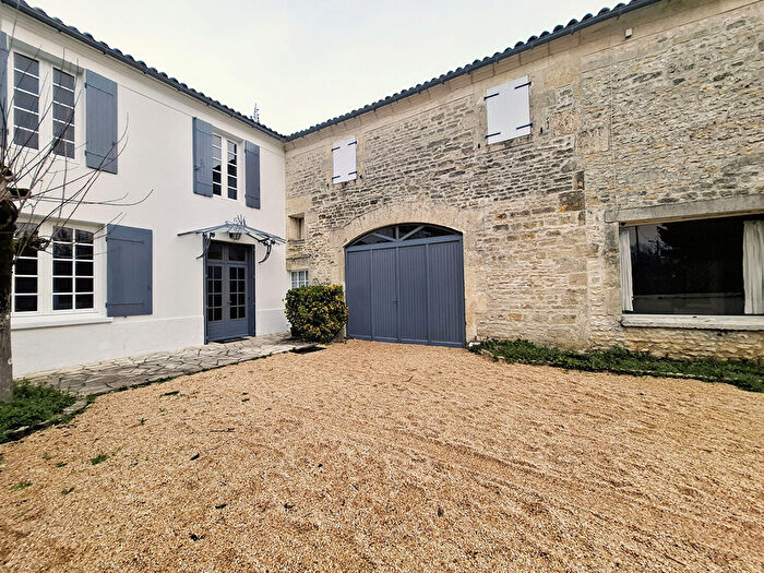 Maison à vendre - Authon-Ébéon - 4 pièces - 3 chambres